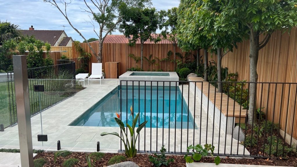 Pool Fencing Auckland 0630 | Swimming Pool Fence in New Zealand