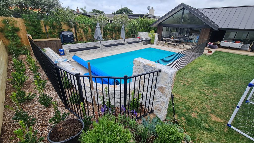 Pool Fencing Auckland 0630 | Swimming Pool Fence in New Zealand